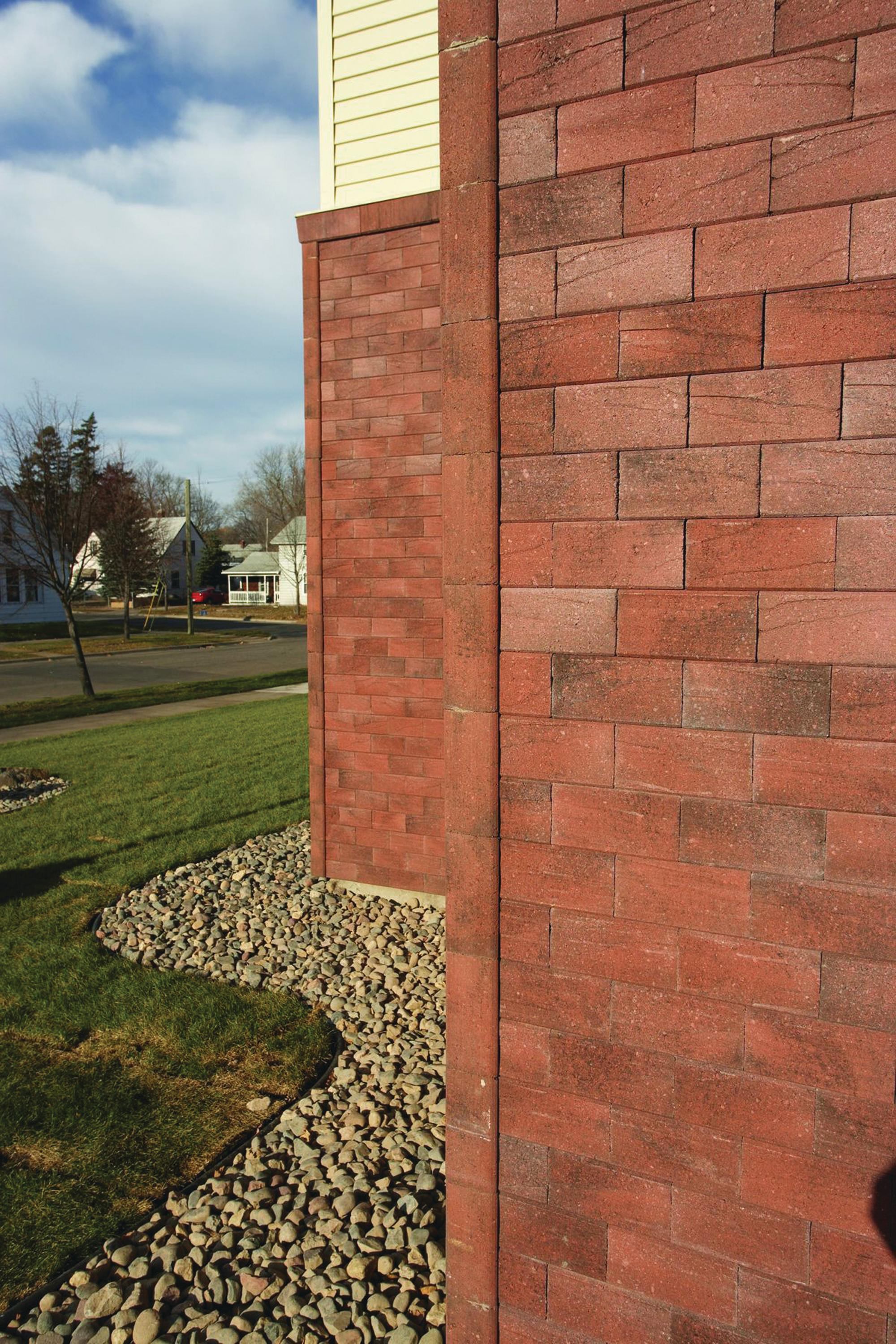 Novabrik's Mortarless Brick Siding Offers Overlapping Interlock System