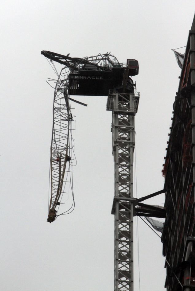 Crane Collapses in Hurricane Winds