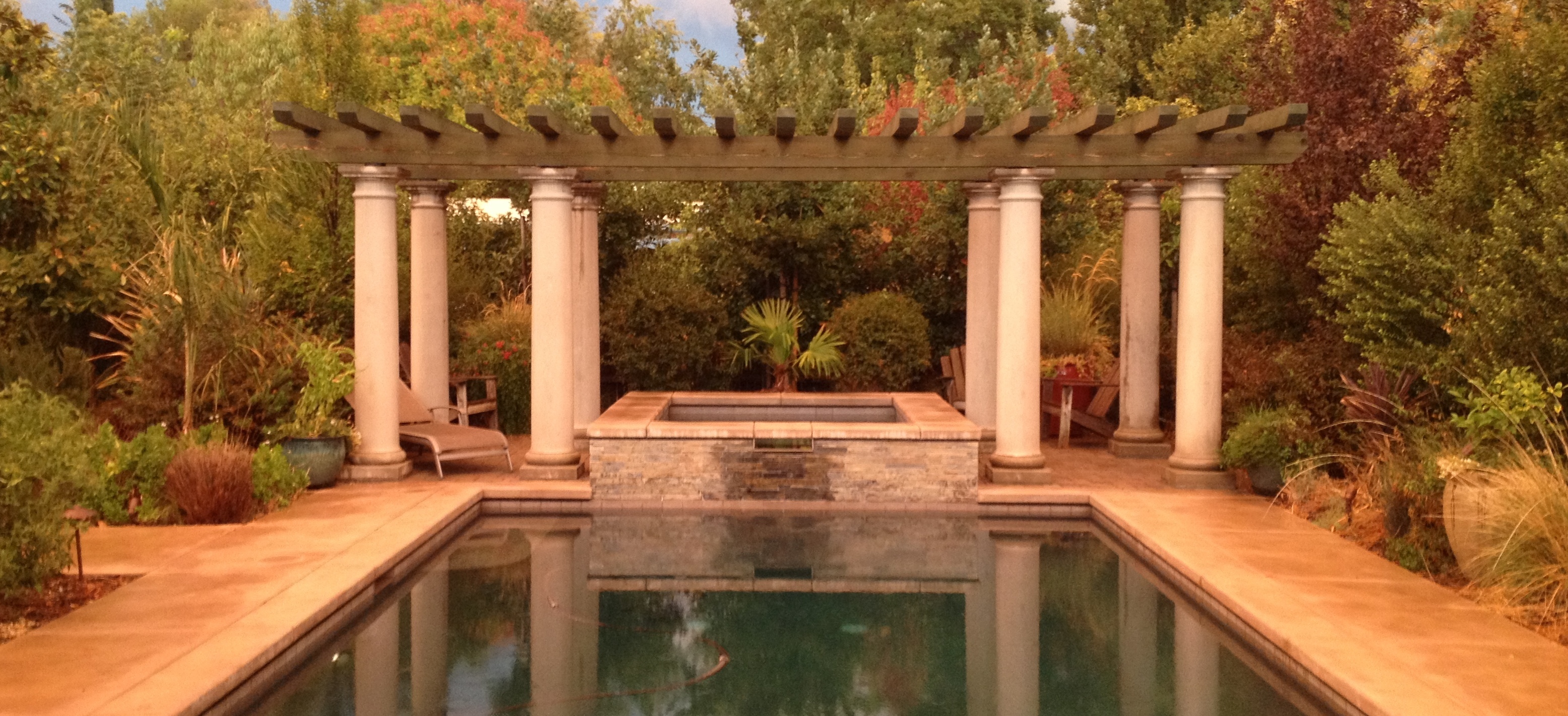 Poolside Pergola - Architect Magazine