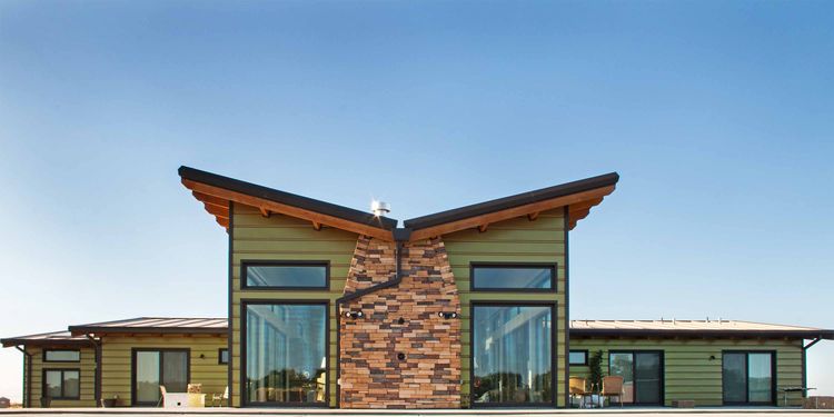 The Eser's Home Turns Heads with Kameleon Color - Architect Magazine