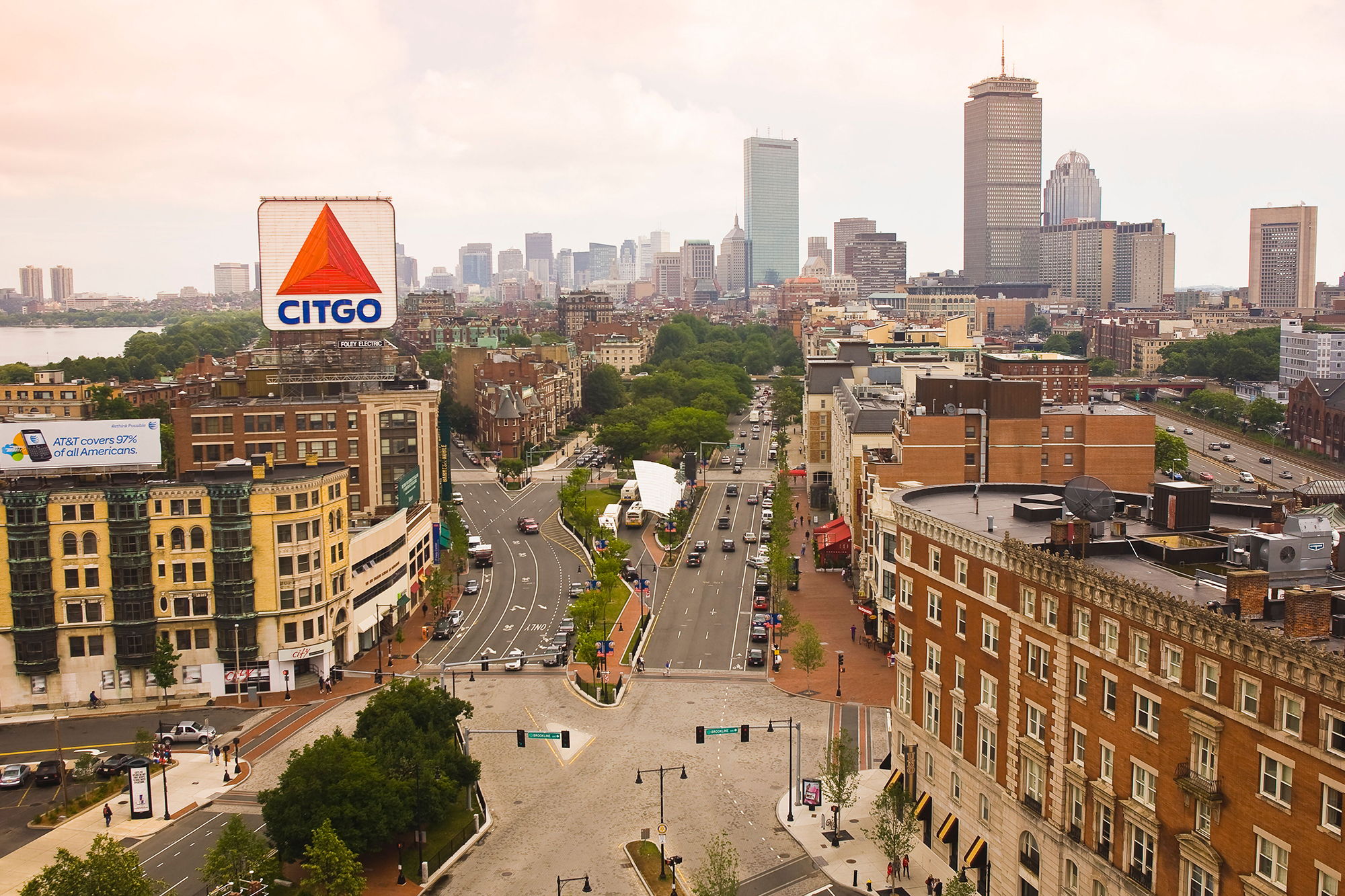 El Mejor Citgo Boston Skyline