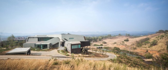 Overlapping House - Architect Magazine