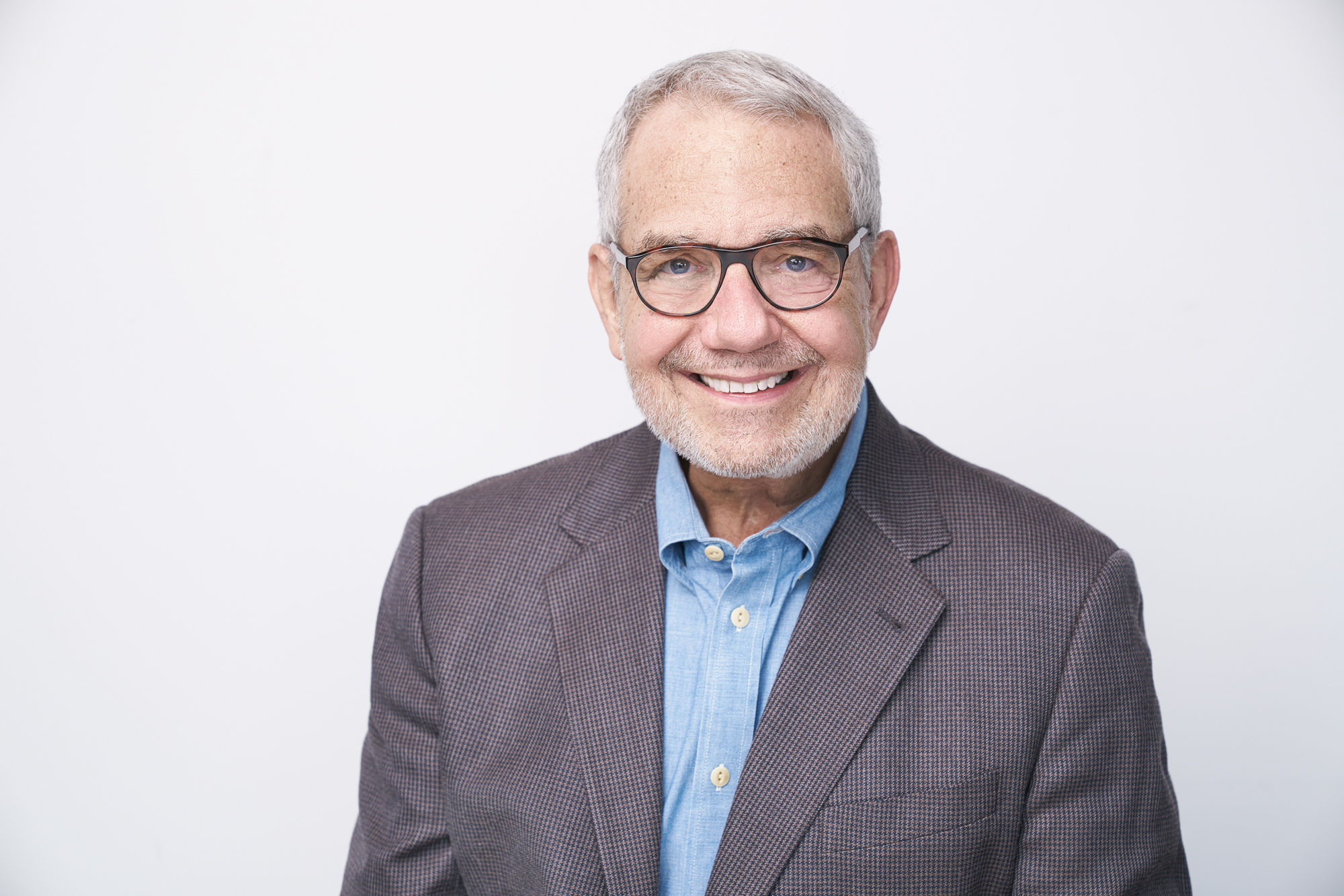 Q+A with Lighting Designer with Robert Shook