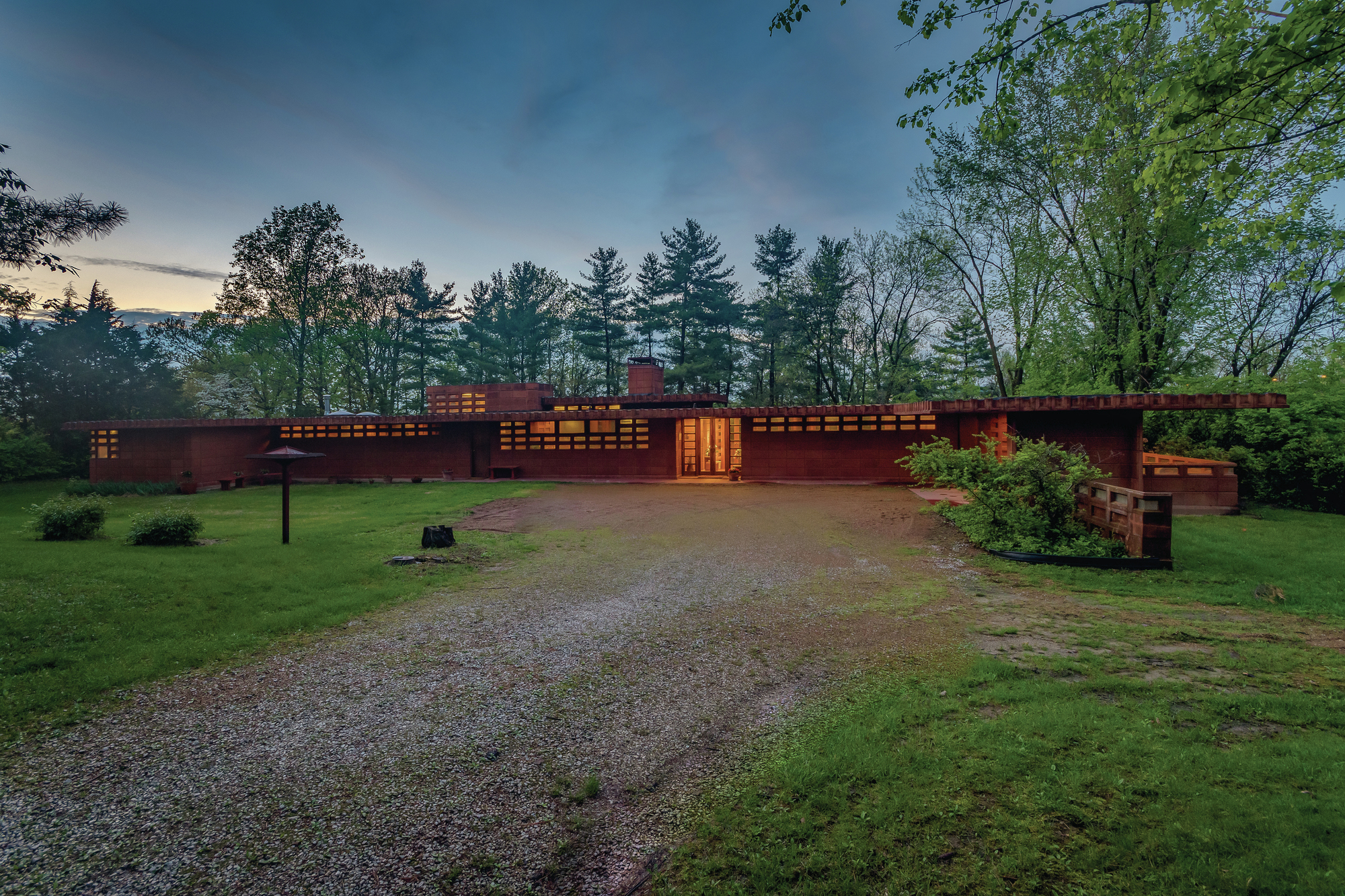 Frank Lloyd Wright's Pappas House Lists for $1.2 Million
