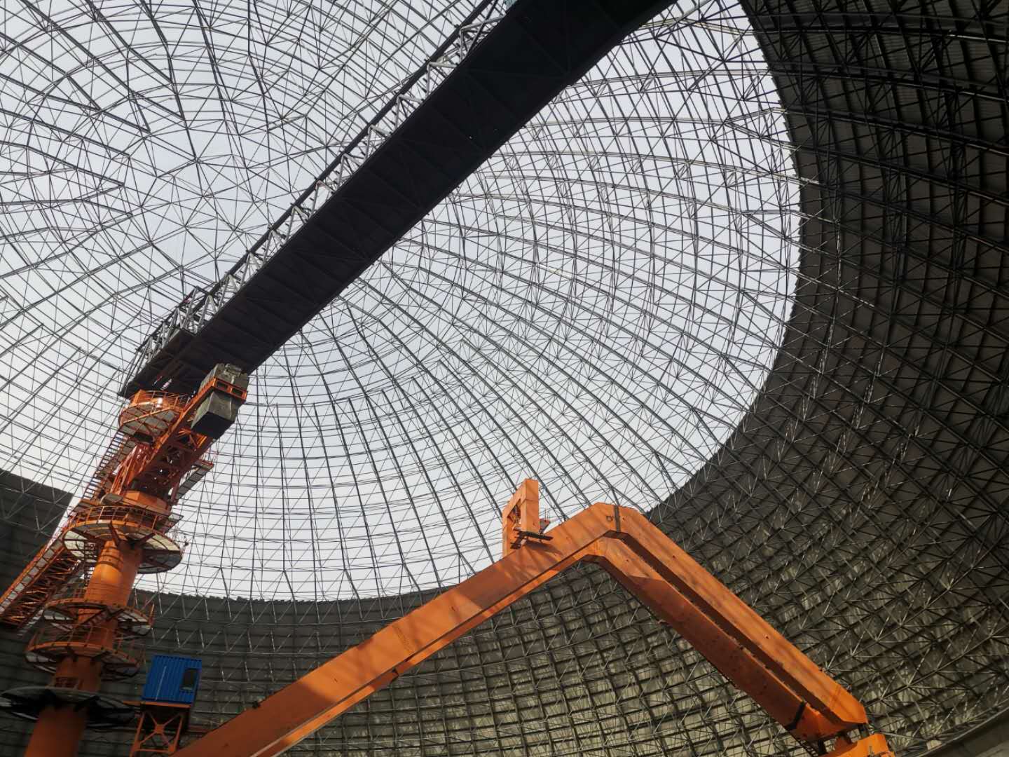 Large-span steel structure space frame building roof - Architect Magazine