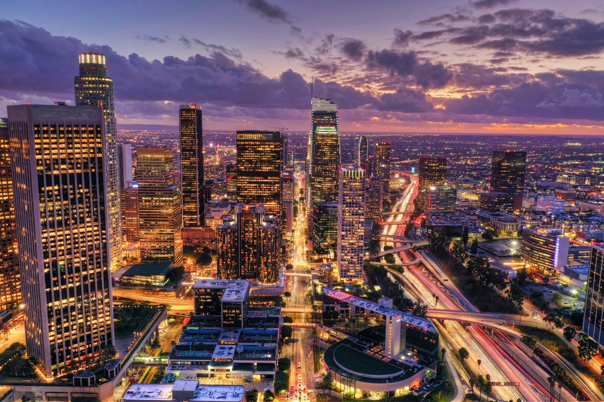 What Are the Benefits of New, Sunlight-Mimicking LED Lights?