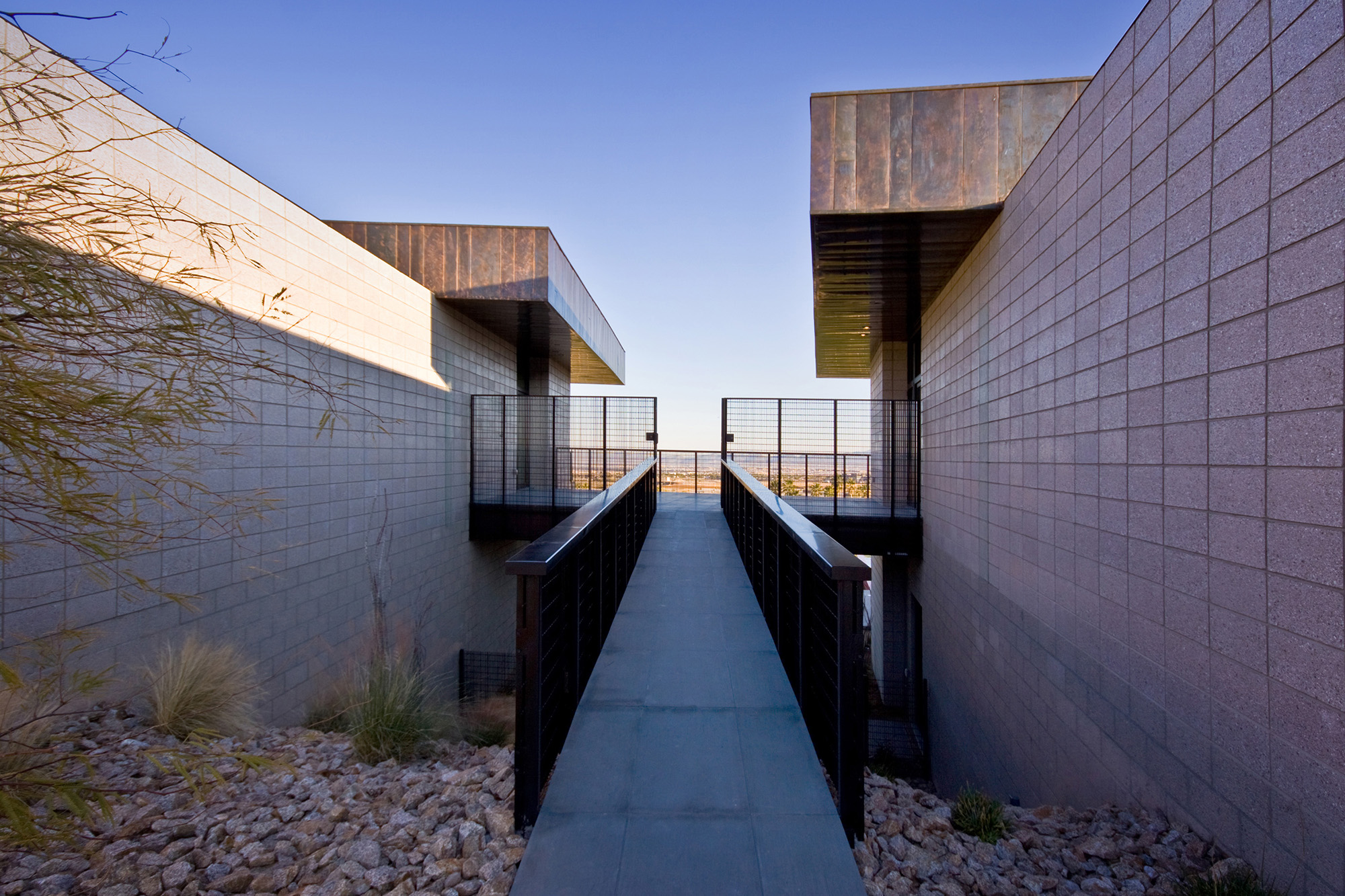 Making Good Las Vegas Architecture