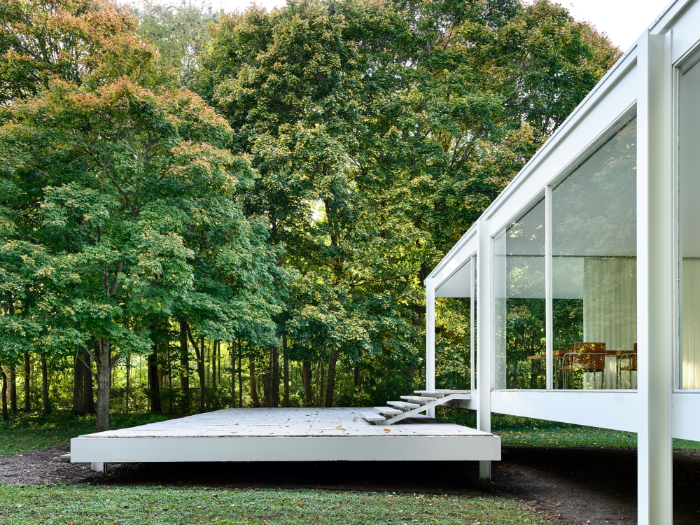 New Book Examines the Legacy of the Edith Farnsworth House