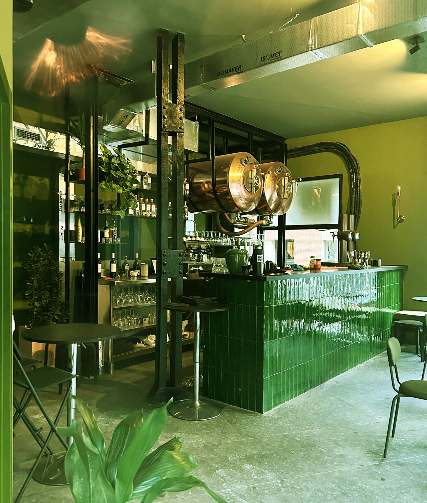 NUNA Bar - Architect Magazine
