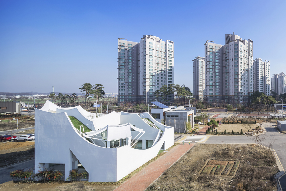 Flying House - Architect Magazine