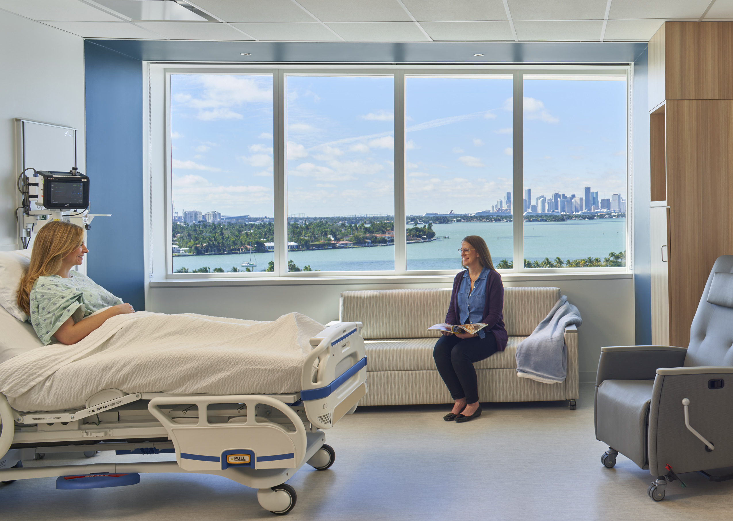 A Hospital Complex That Channels Miami Beach