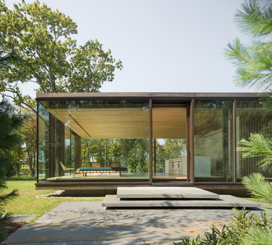 Living With Light: Why the Modernist Window Still Shapes the Homes of Today