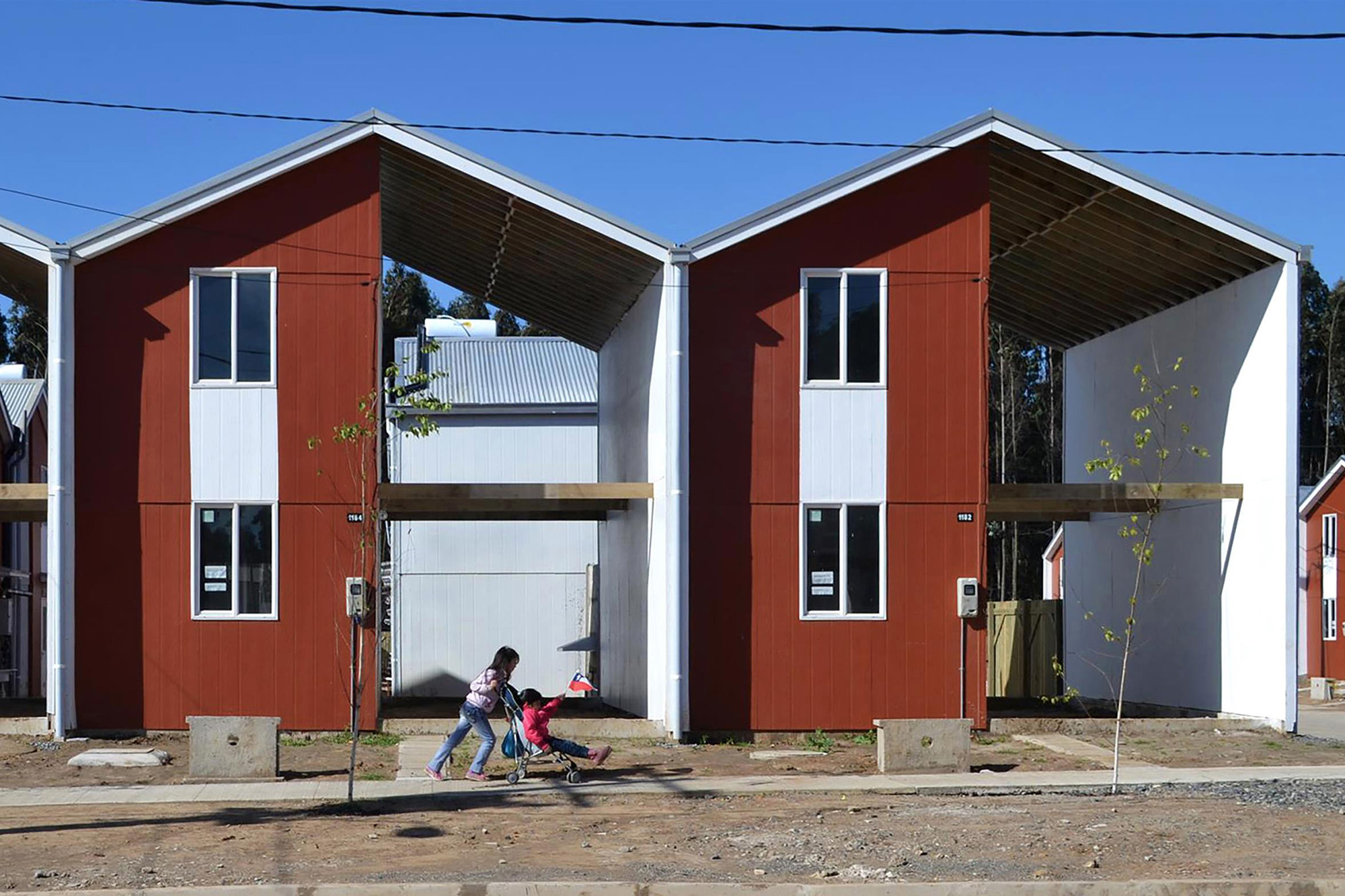 2016 Pritzker Laureate Alejandro Aravena Makes His Public Housing ...