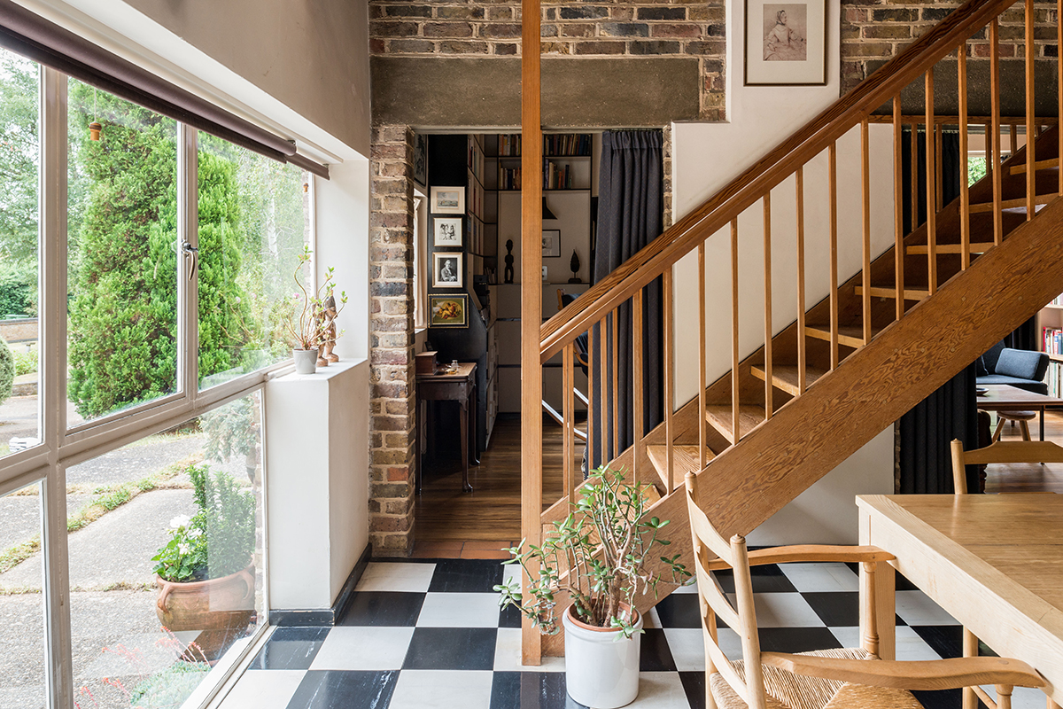 Alison and Peter Smithson's Sugden House Hits the Market For the First Time
