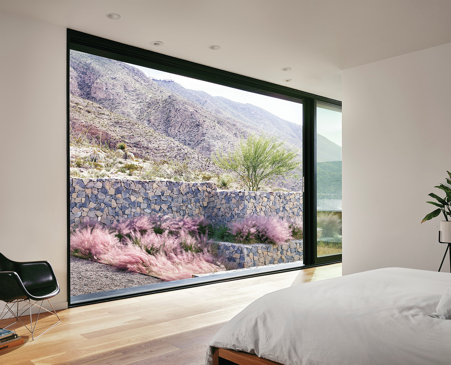 Nine Window Wall Projects That Provide Ideal Indoor/Outdoor Living