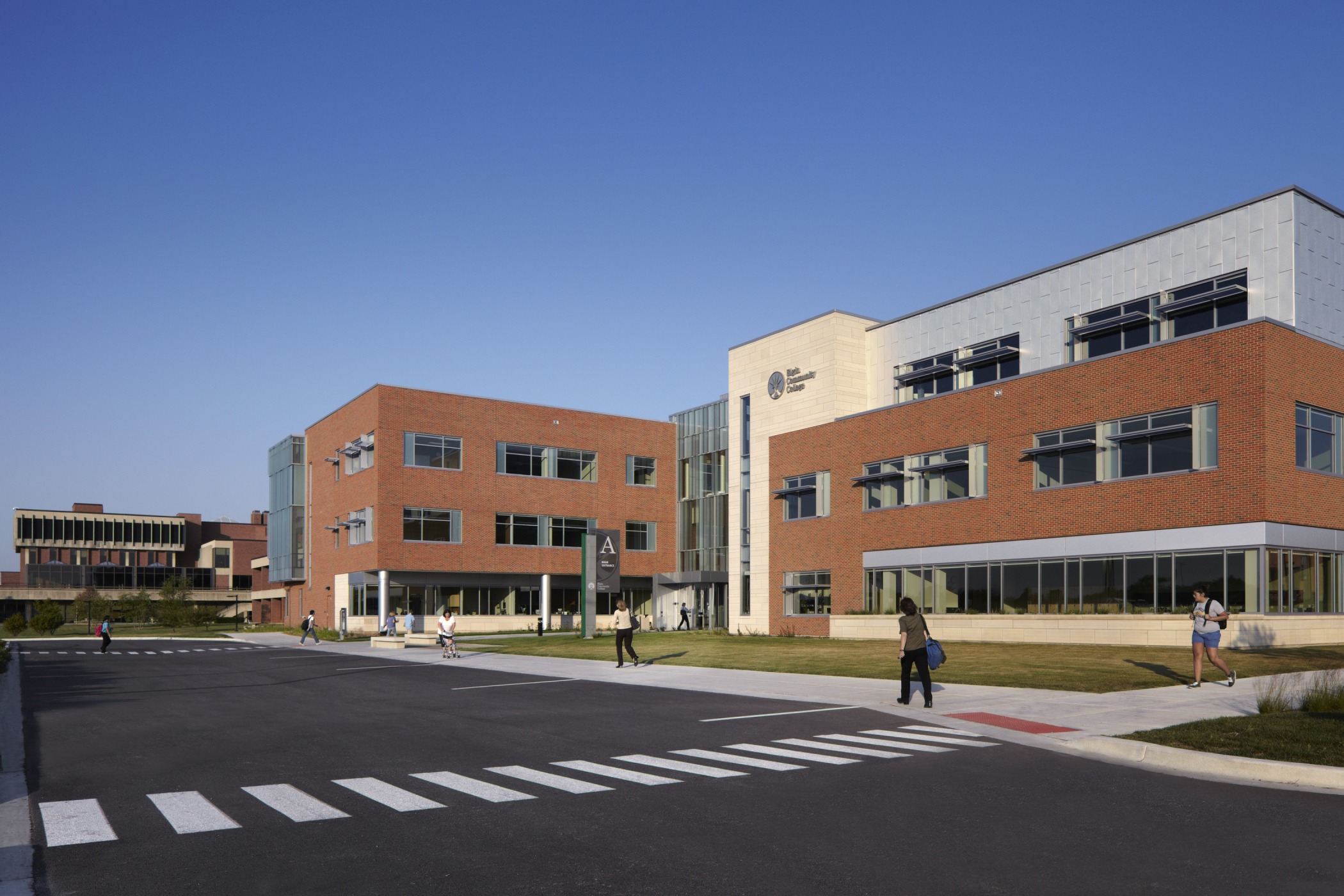 Elgin Community College, Health And Life Sciences Building (Building A ...