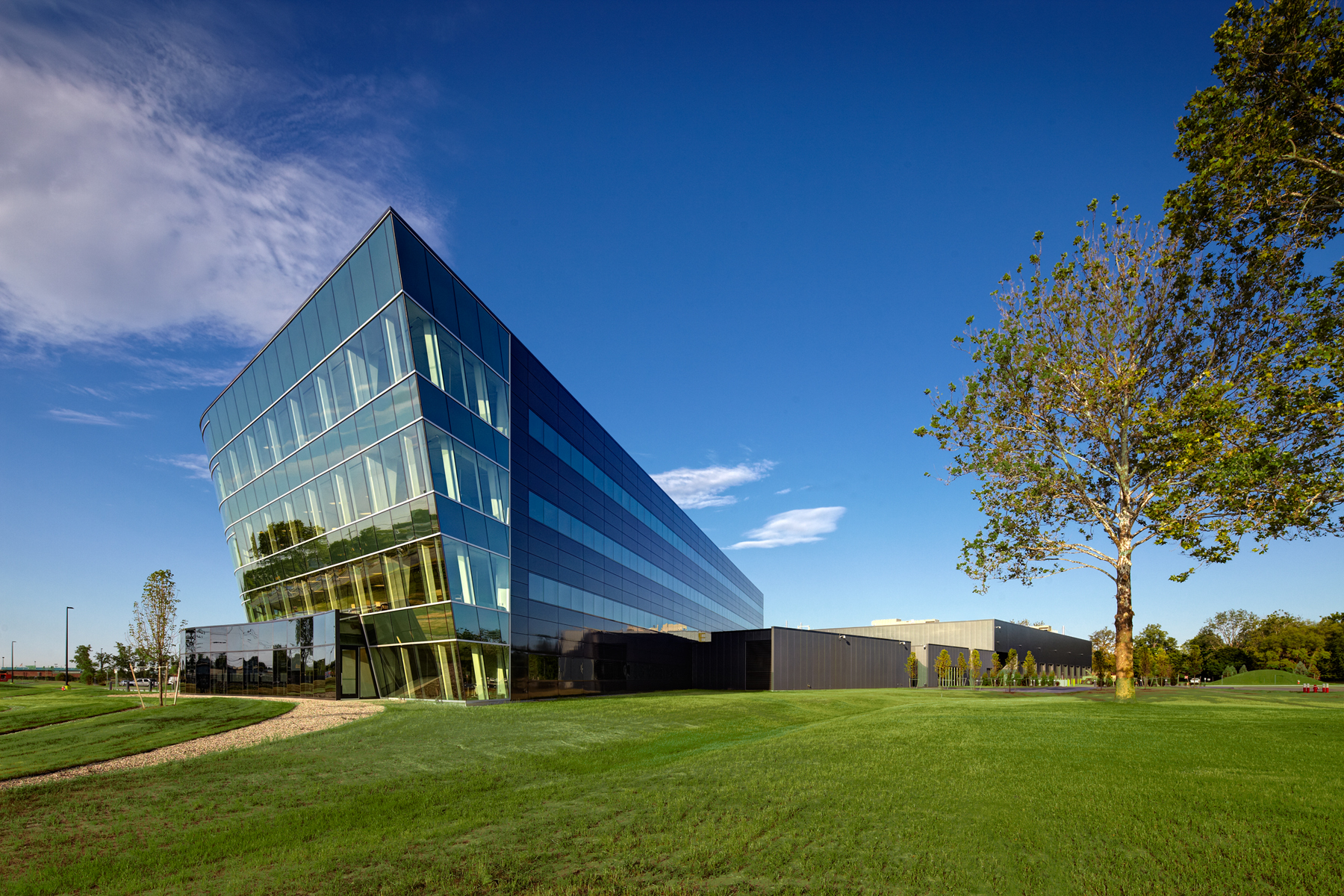 BAE Systems Sterling Heights Facility - Architect Magazine