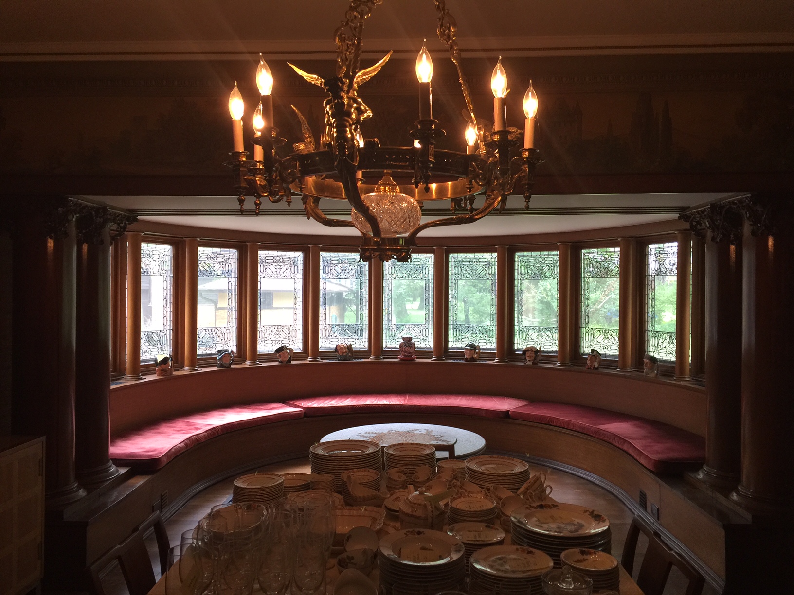 Frank Lloyd Wright's Winslow House and the Ideal Suburban Model