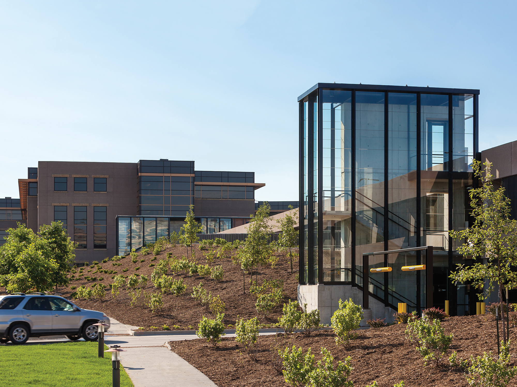 Corporate Campus Parking Facility - Architect Magazine
