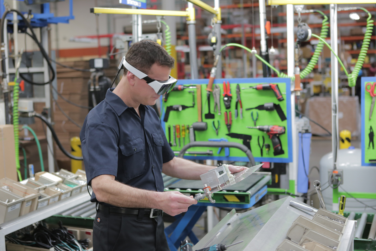 Object of the Moment: Smart Glasses by Daqri