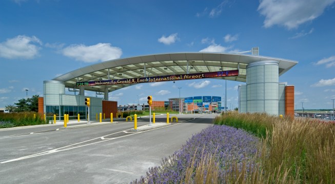Gerald R. Ford International Airport, Terminal Area and Parking ...