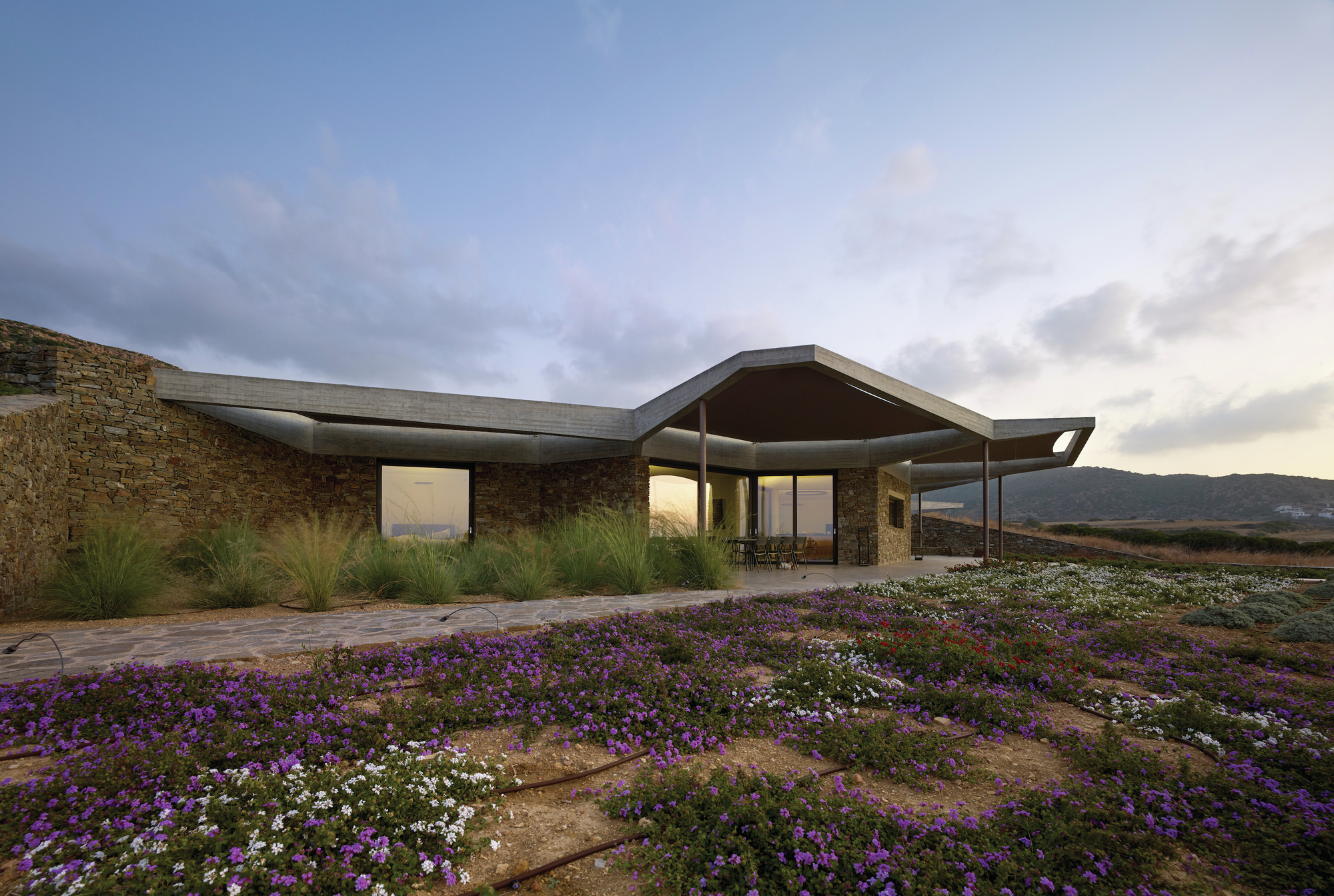 Hourglass Corral - Architect Magazine