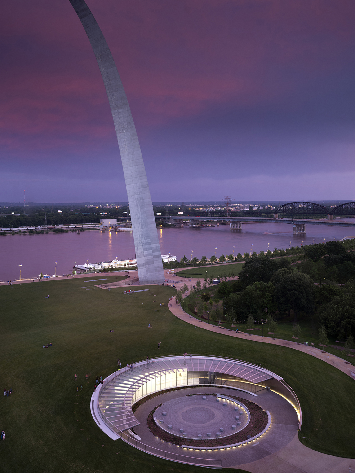 Gateway Arch Museum and Visitor Center