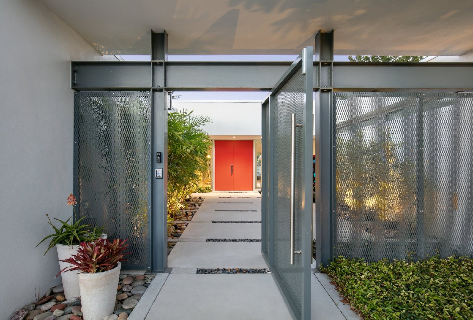 Hudson House - Architect Magazine