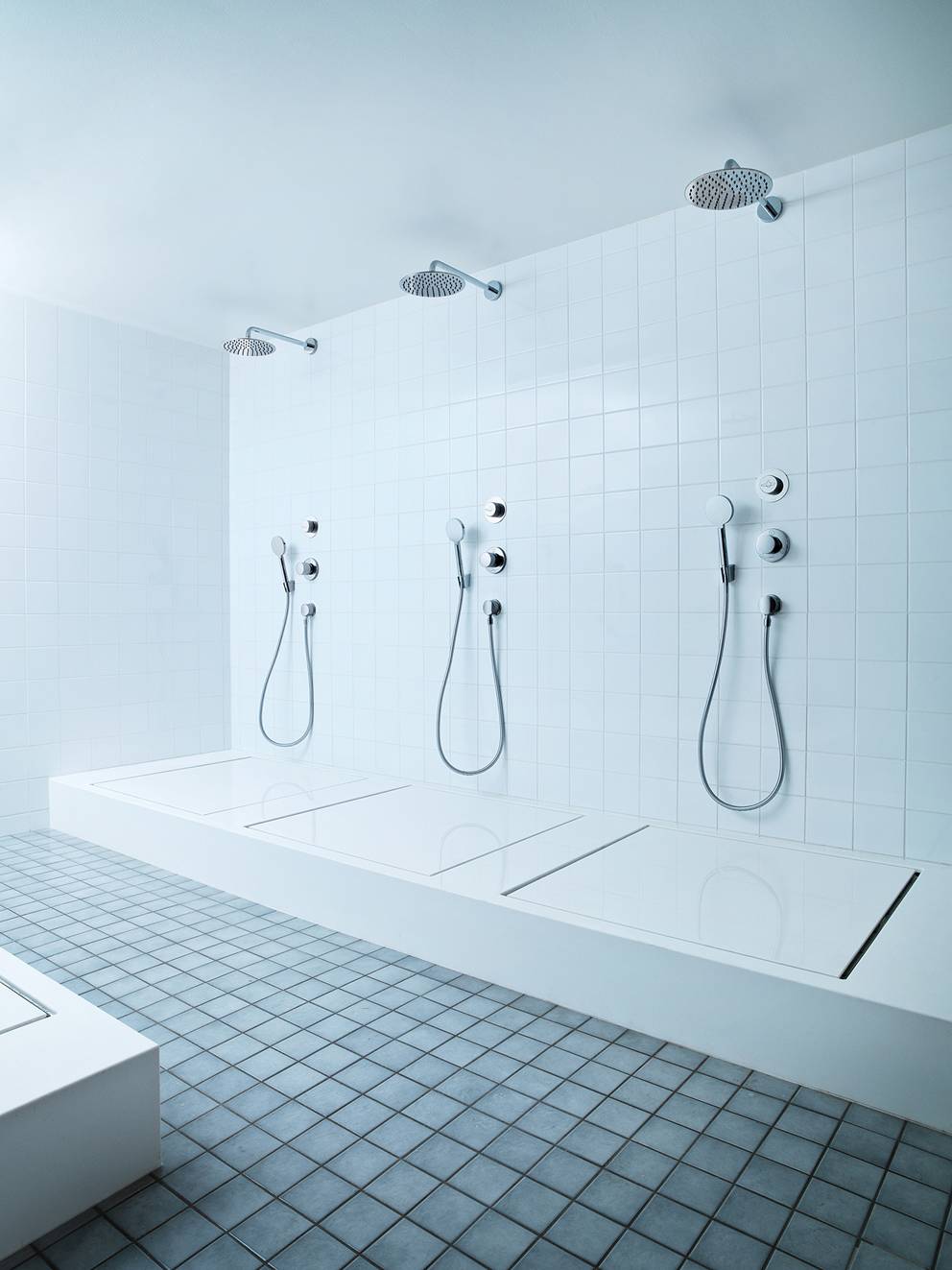 Shower of the Future Recycles Water As You Use It