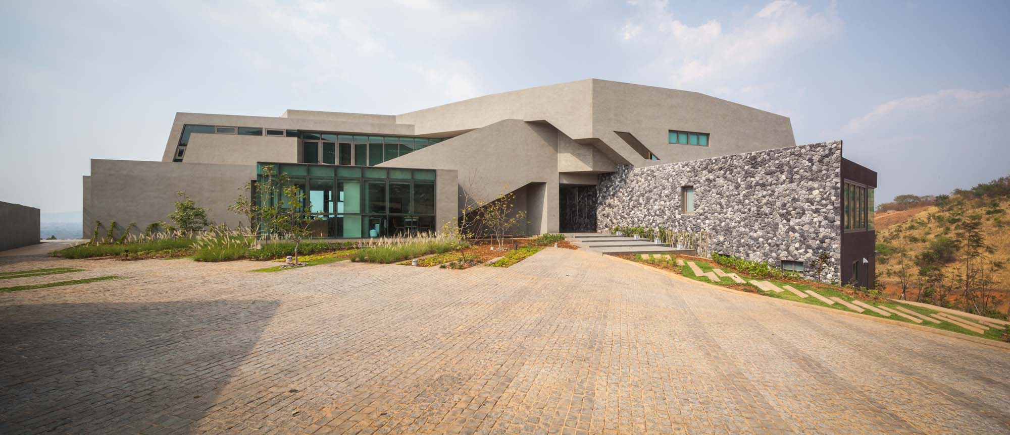 Overlapping House - Architect Magazine