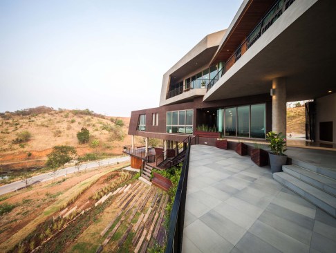 Overlapping House - Architect Magazine