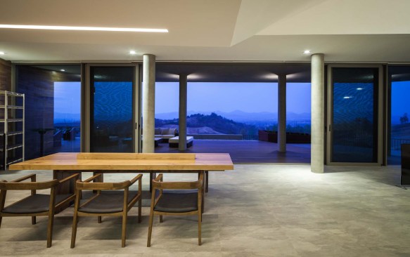 Overlapping House - Architect Magazine