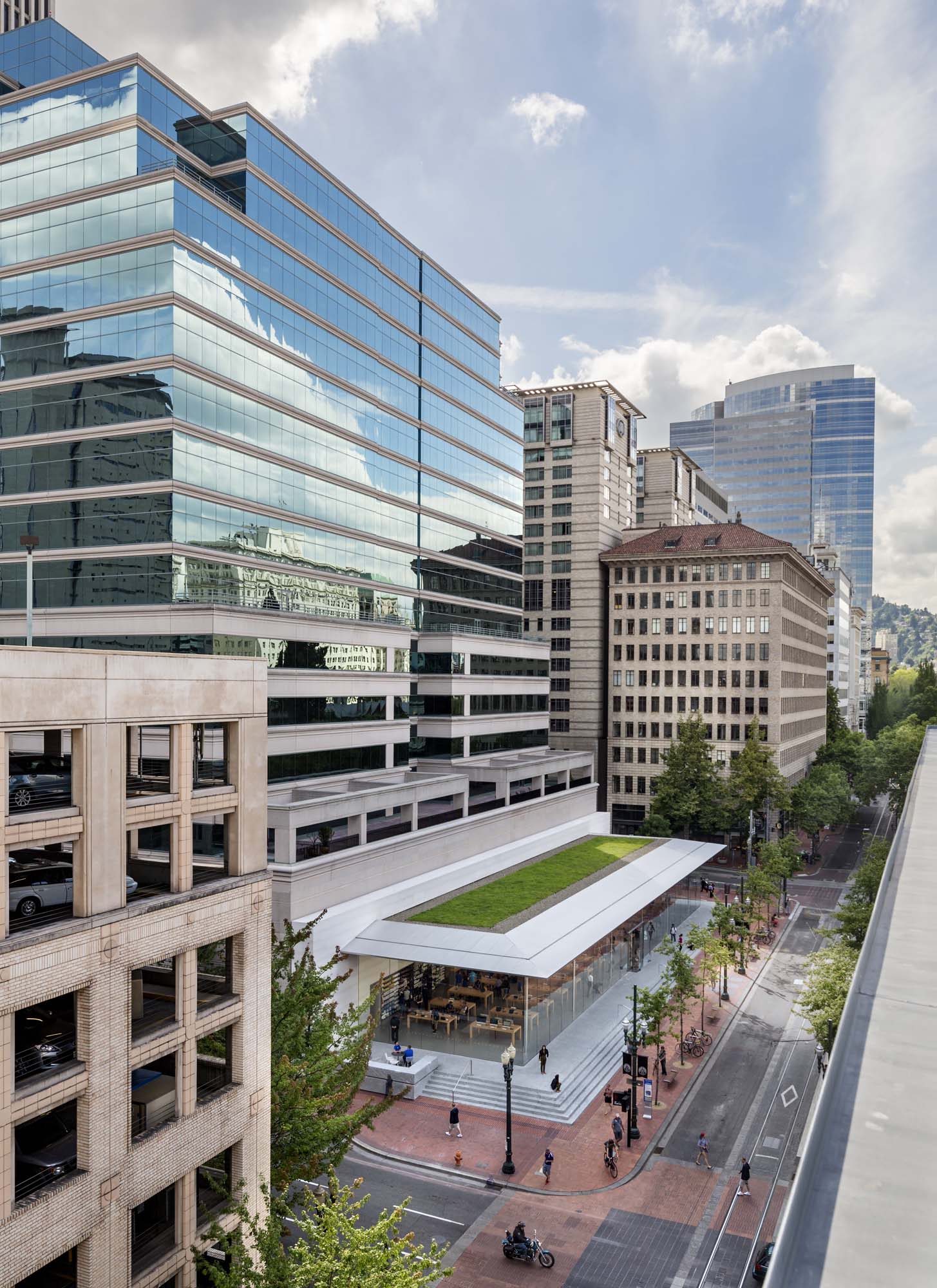 Apple Store, Pioneer Place - Architect Magazine
