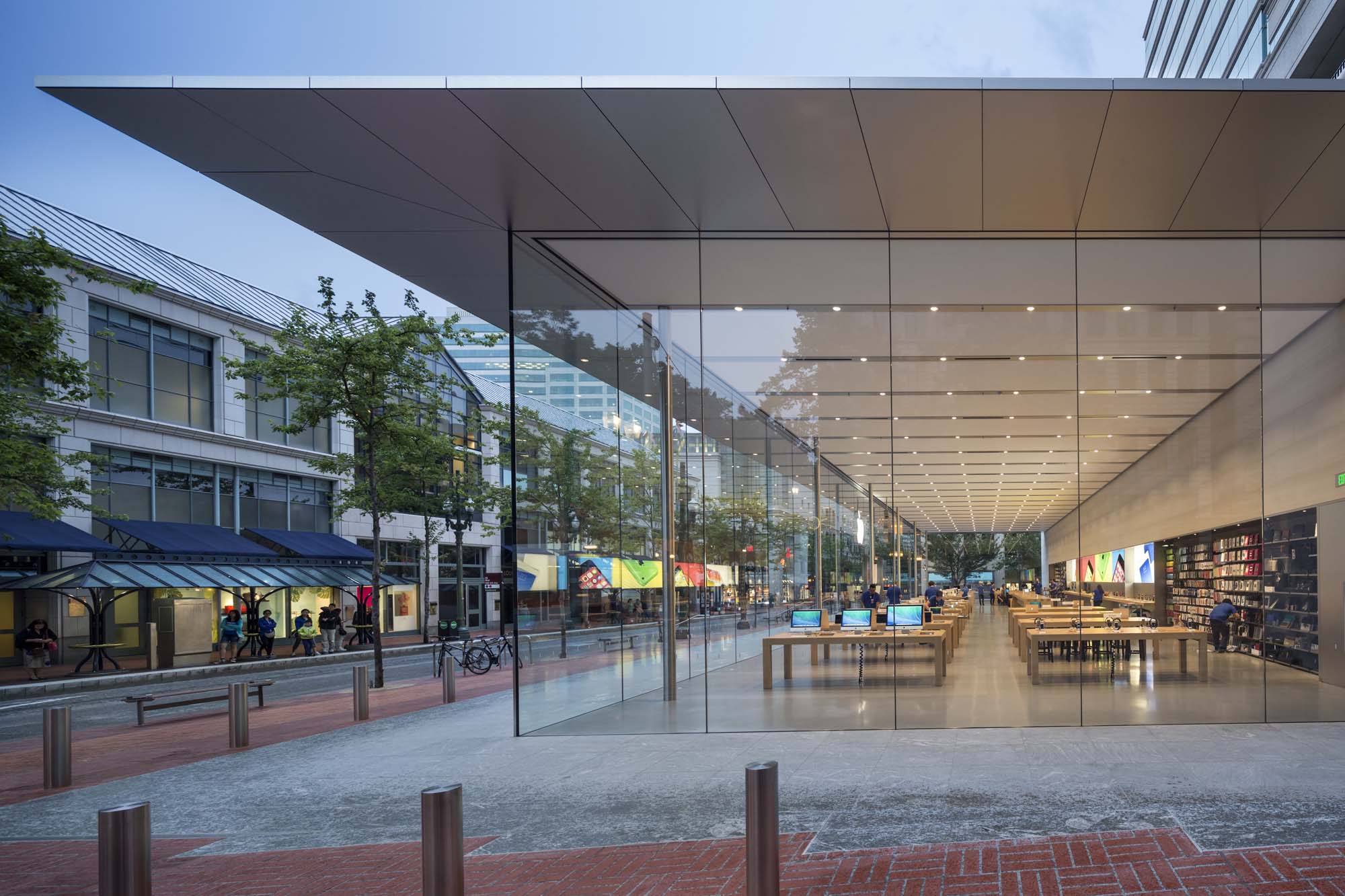 Apple Store, Pioneer Place - Architect Magazine