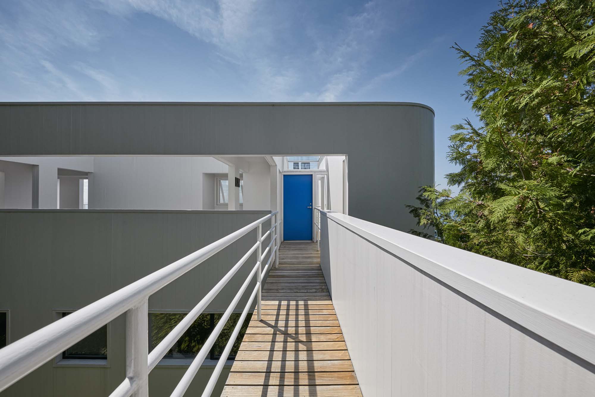 Douglas House - Architect Magazine