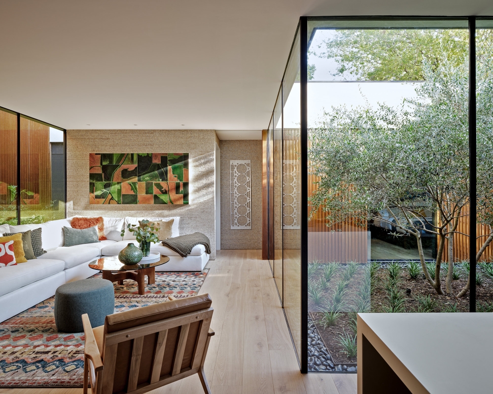 Living With Light: Why the Modernist Window Still Shapes the Homes of Today