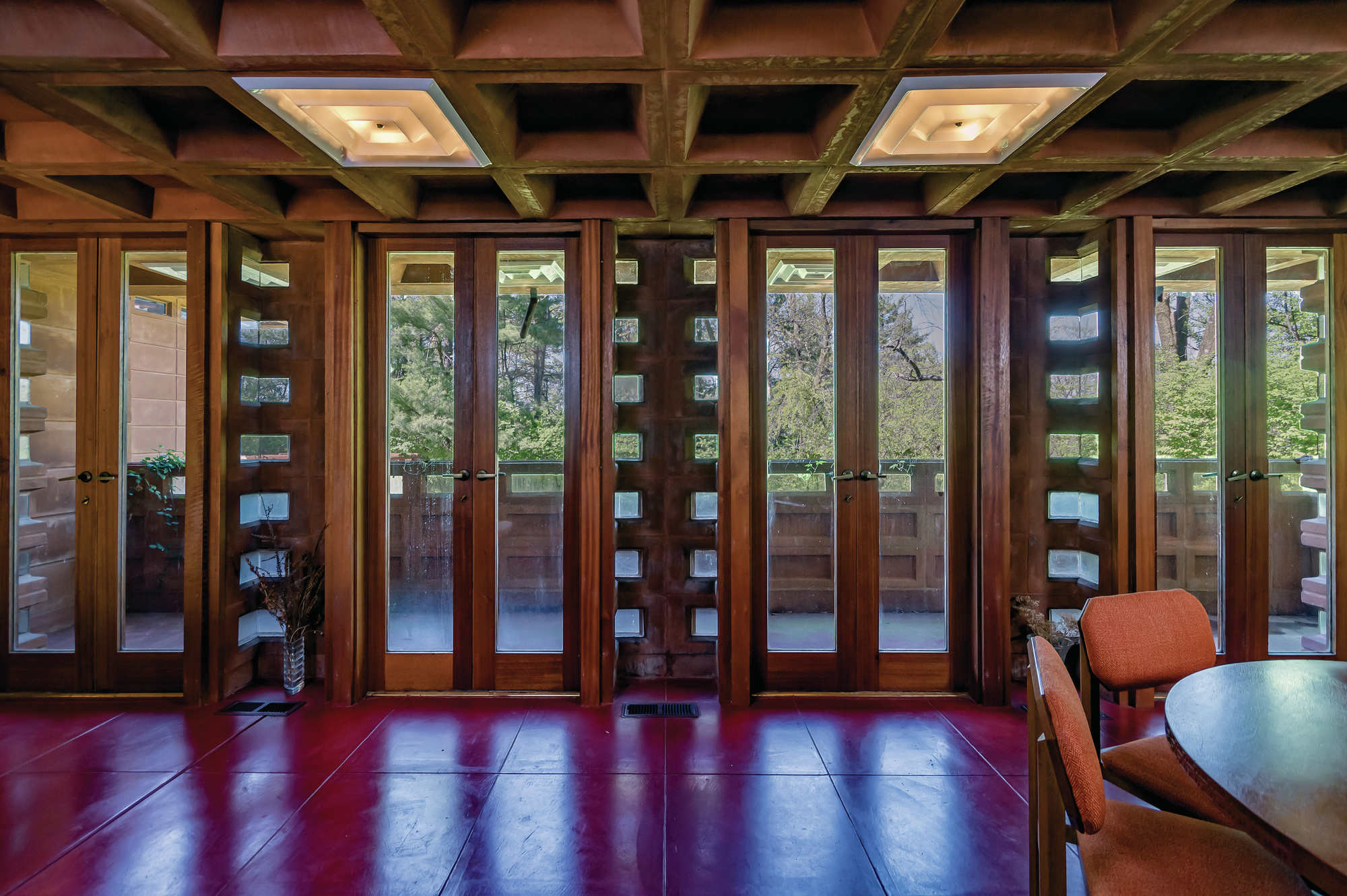 Frank Lloyd Wright's Pappas House Lists for $1.2 Million