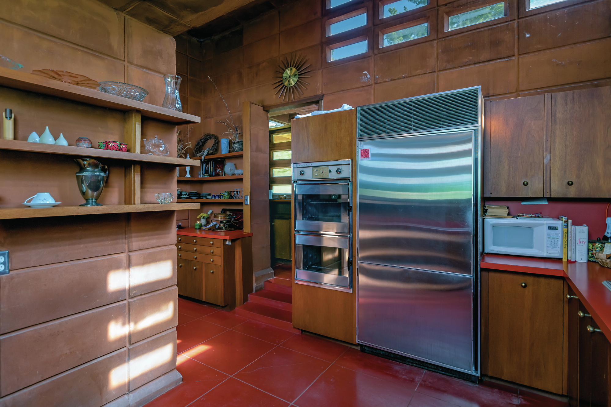 Frank Lloyd Wright's Pappas House Lists for $1.2 Million