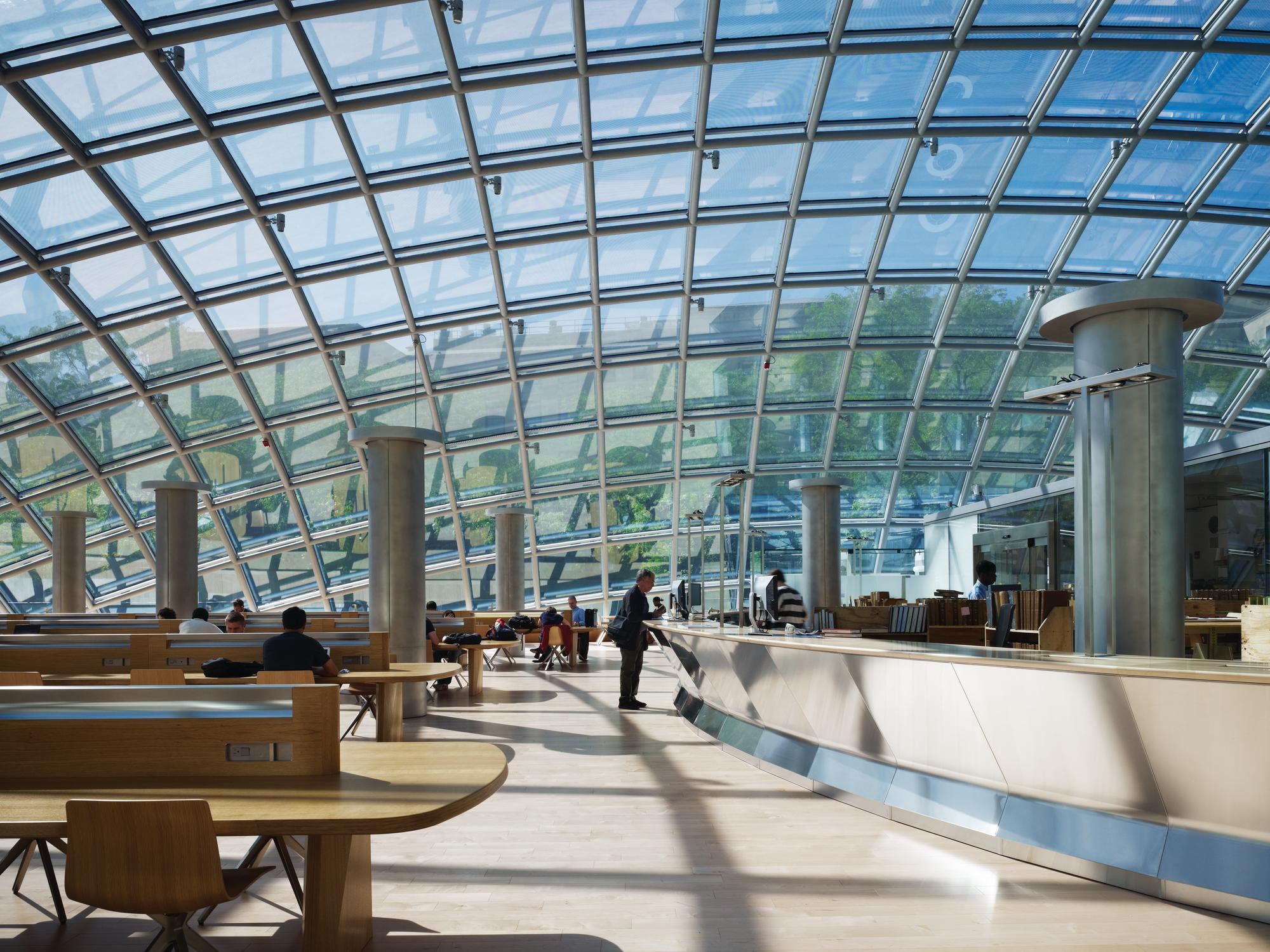 Joe and Rika Mansueto Library