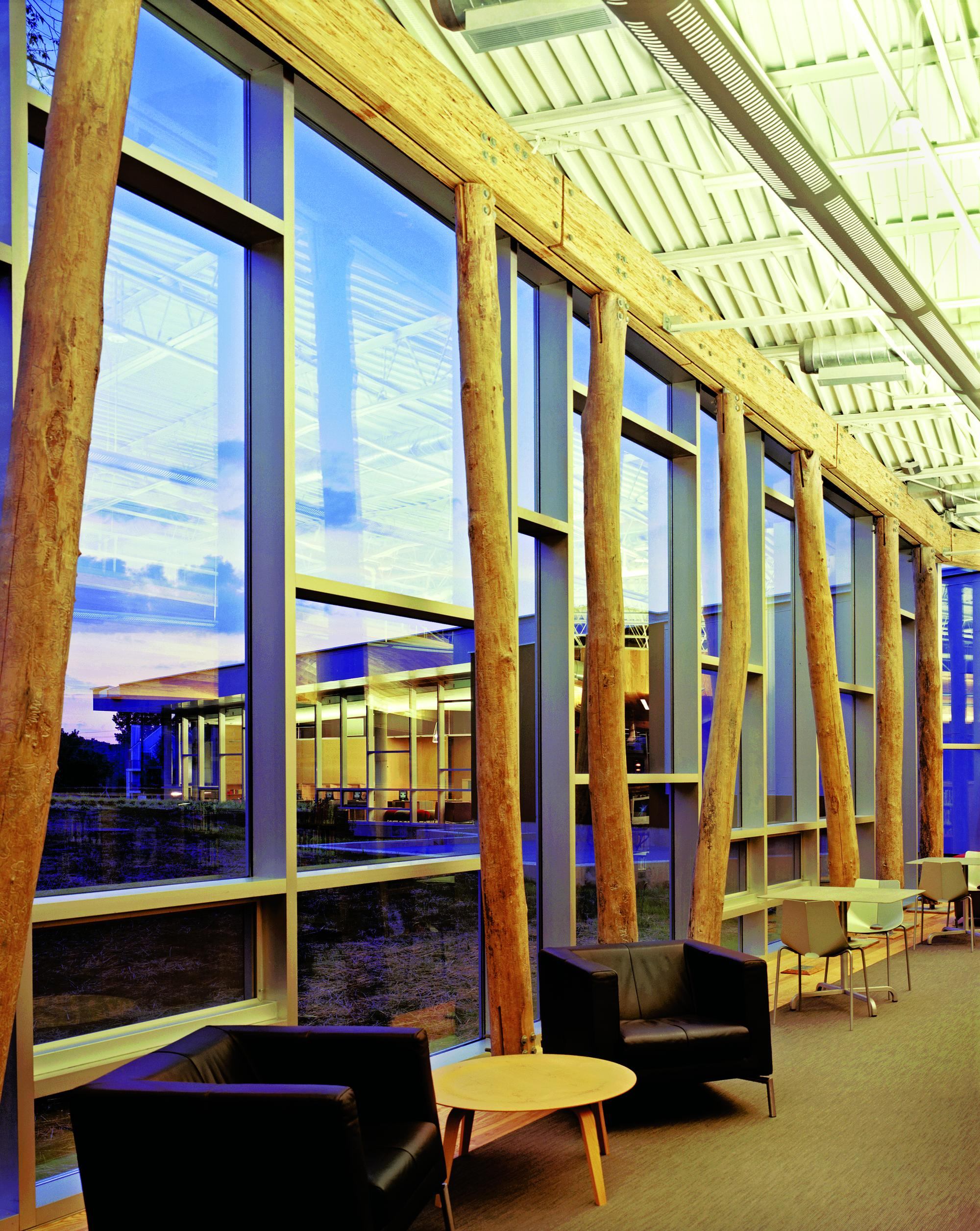 Traverwood Branch Library