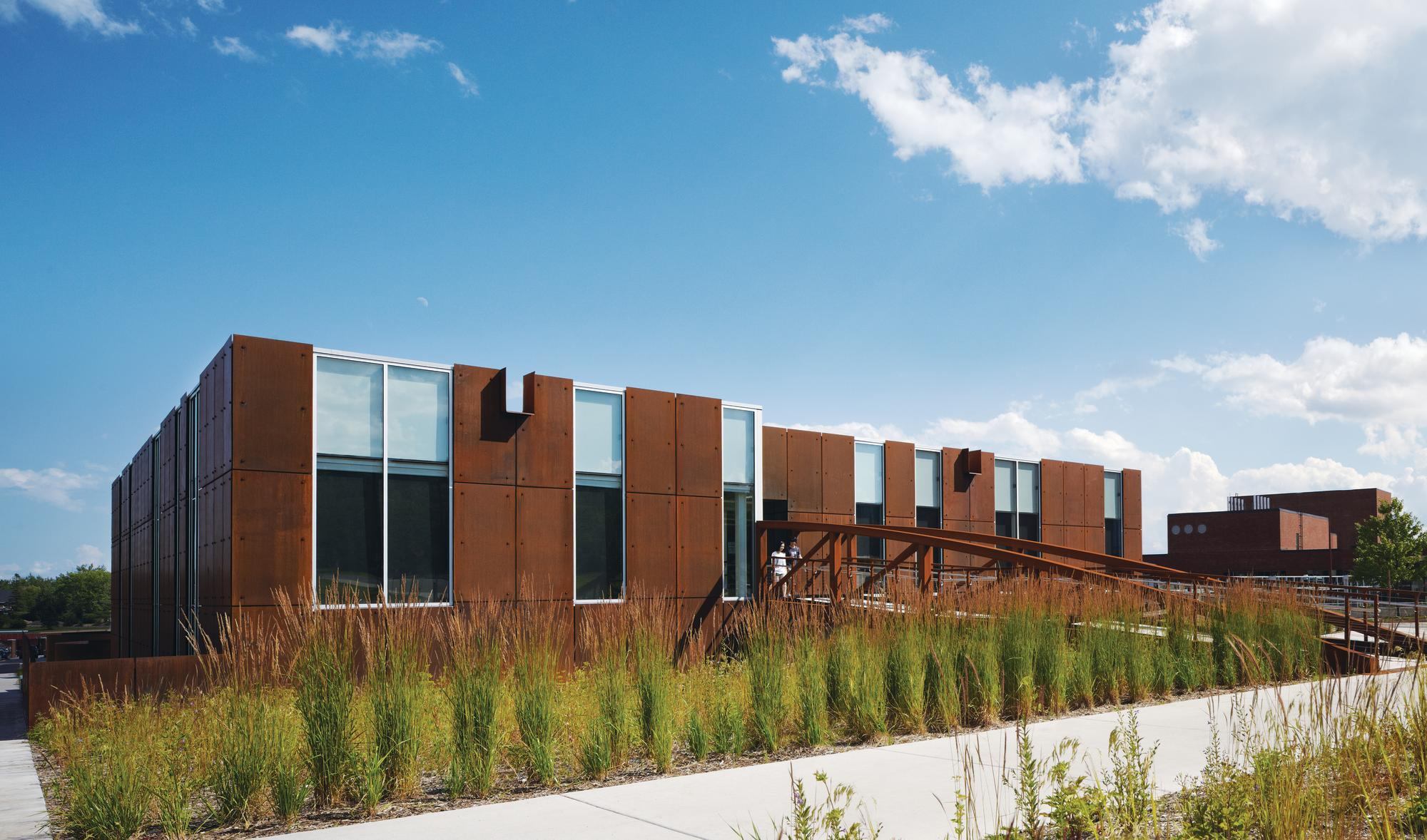 James I. Swenson Civil Engineering Building