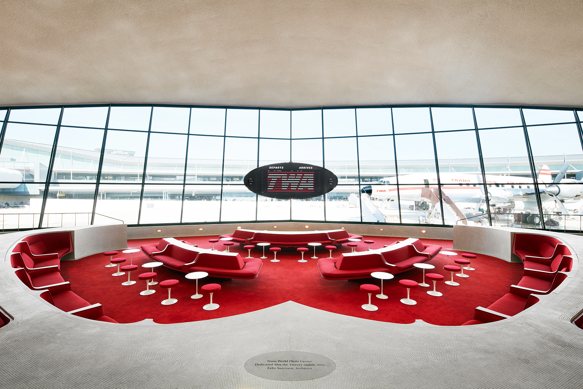 The Seductive Fantasy of Saarinen's TWA Terminal