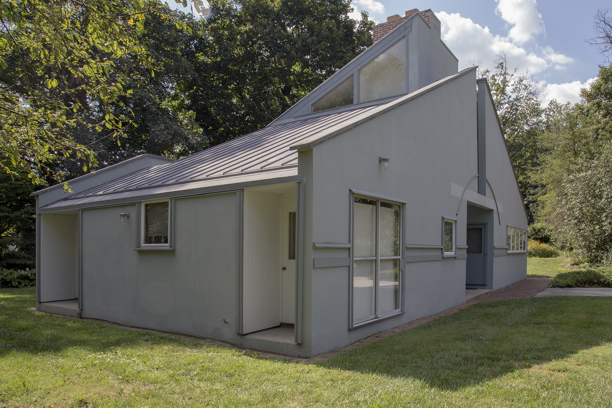 The Vanna Venturi House's New Owner Settles Into the Postmodern Icon