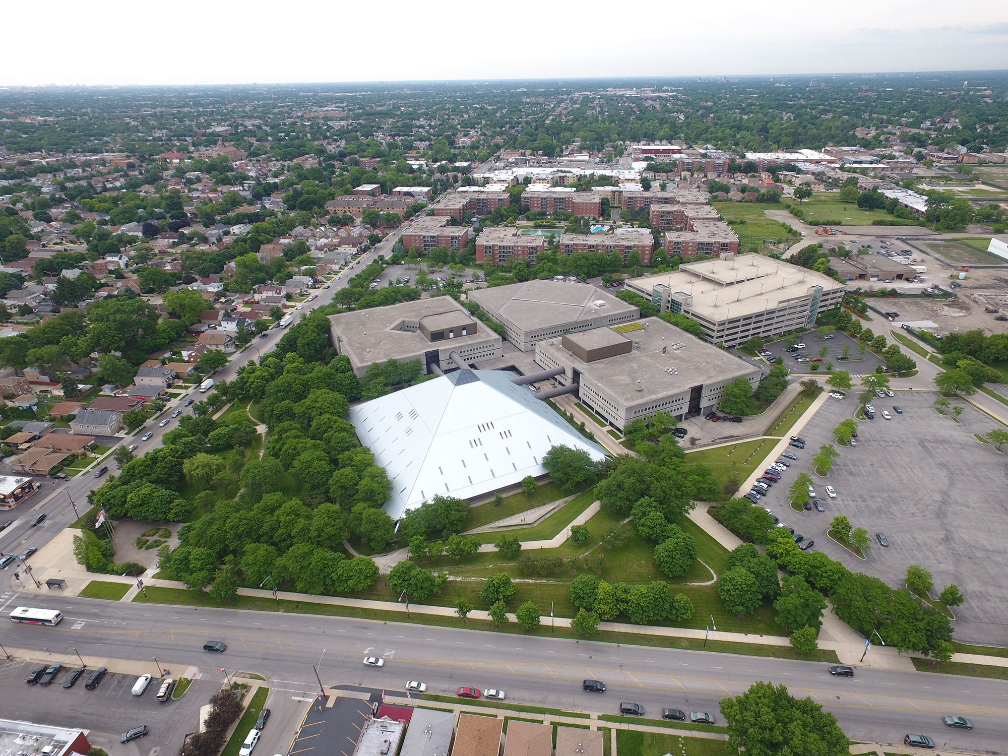 Revisiting Bertrand Goldberg's Wright College
