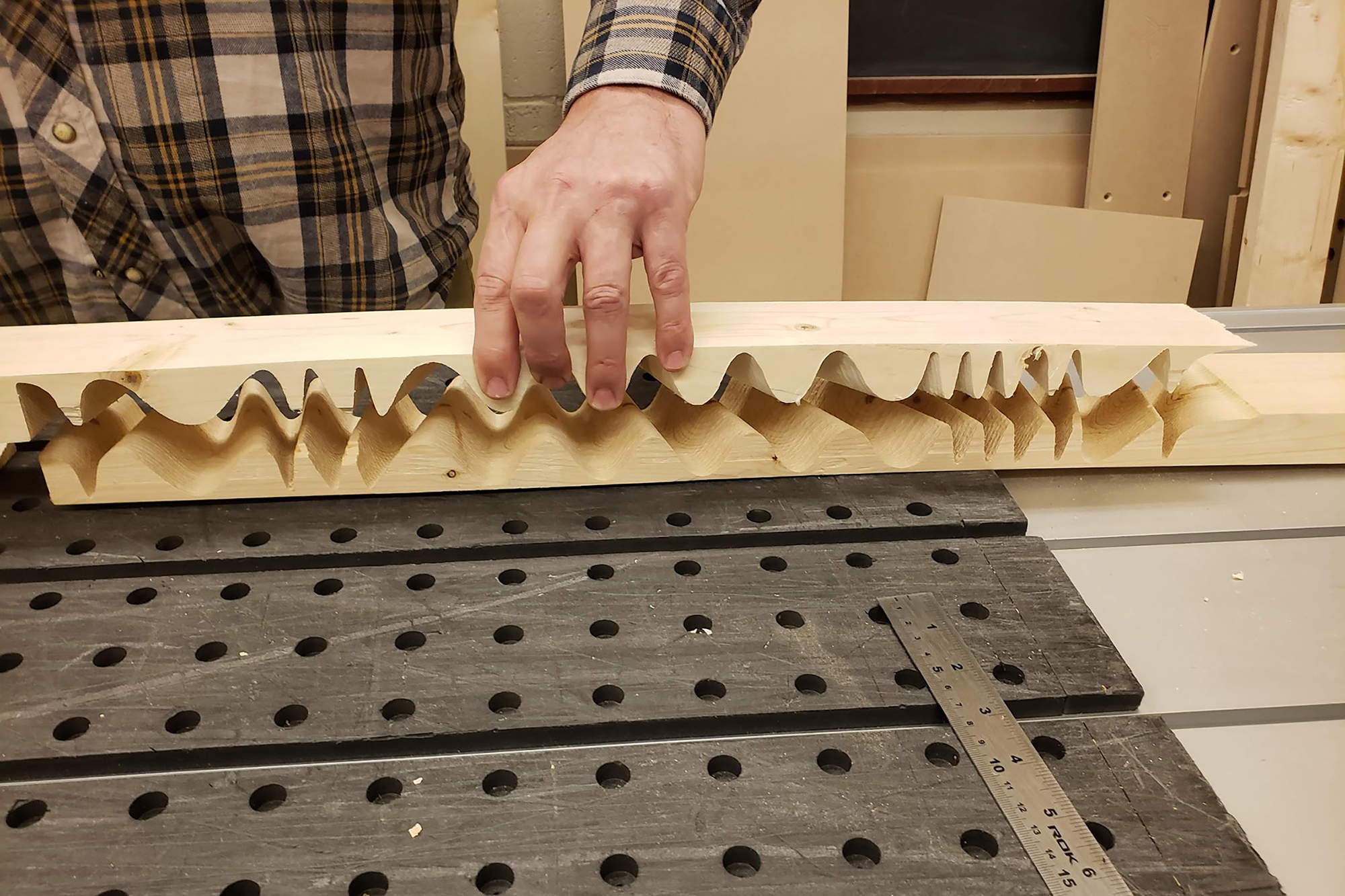 Award: Zippered Wood Twists the Standard 2x4 to Craft New Forms