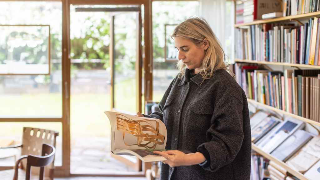 Live Like a Modernist: Apply Now to Stay in Bruno Mathsson’s Iconic ...