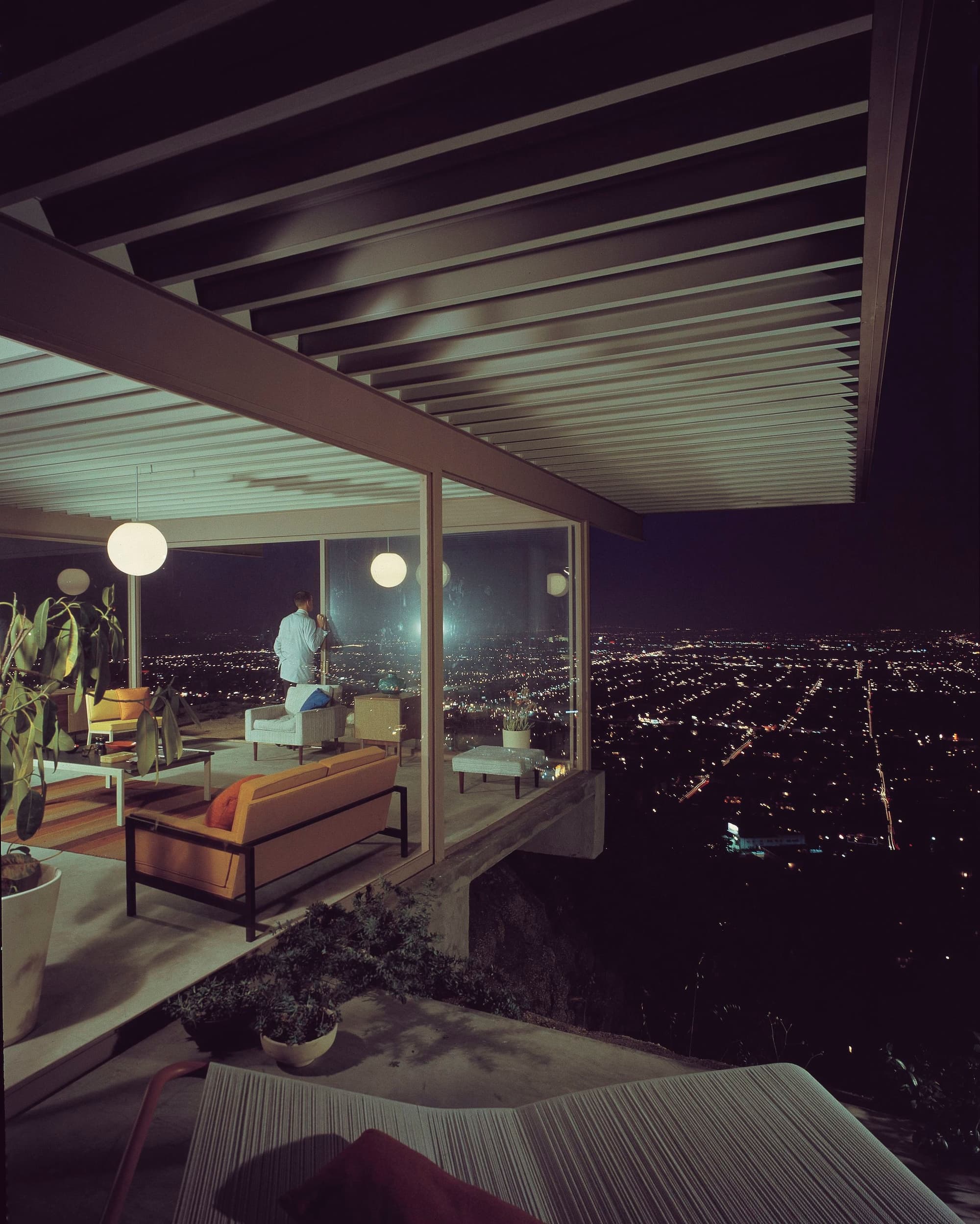 For the First Time Ever, L.A.’s Most Famous Modernist House Is for Sale ...