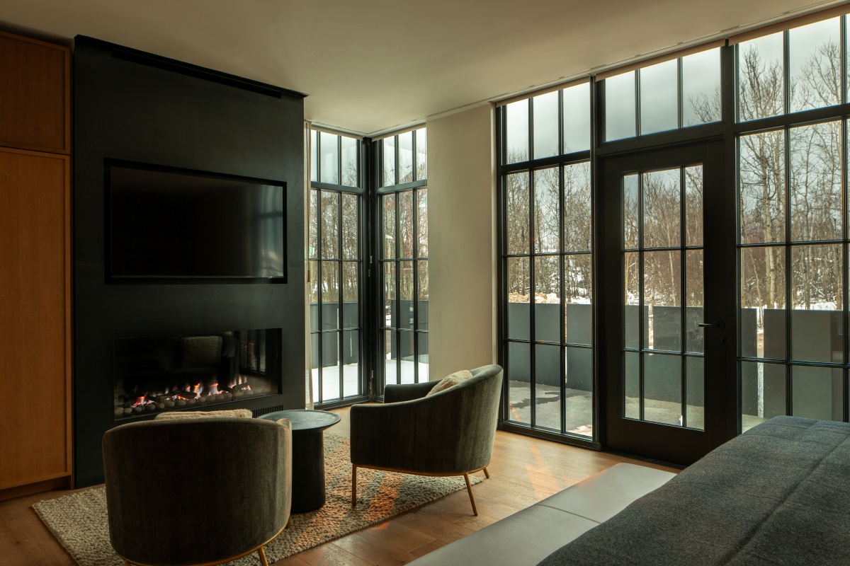 Olson Kundig’s Alpine-Inspired Larch House Opens in Whitefish, Mont ...