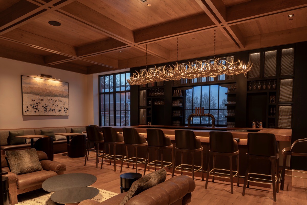 Olson Kundig’s Alpine-Inspired Larch House Opens in Whitefish, Mont ...